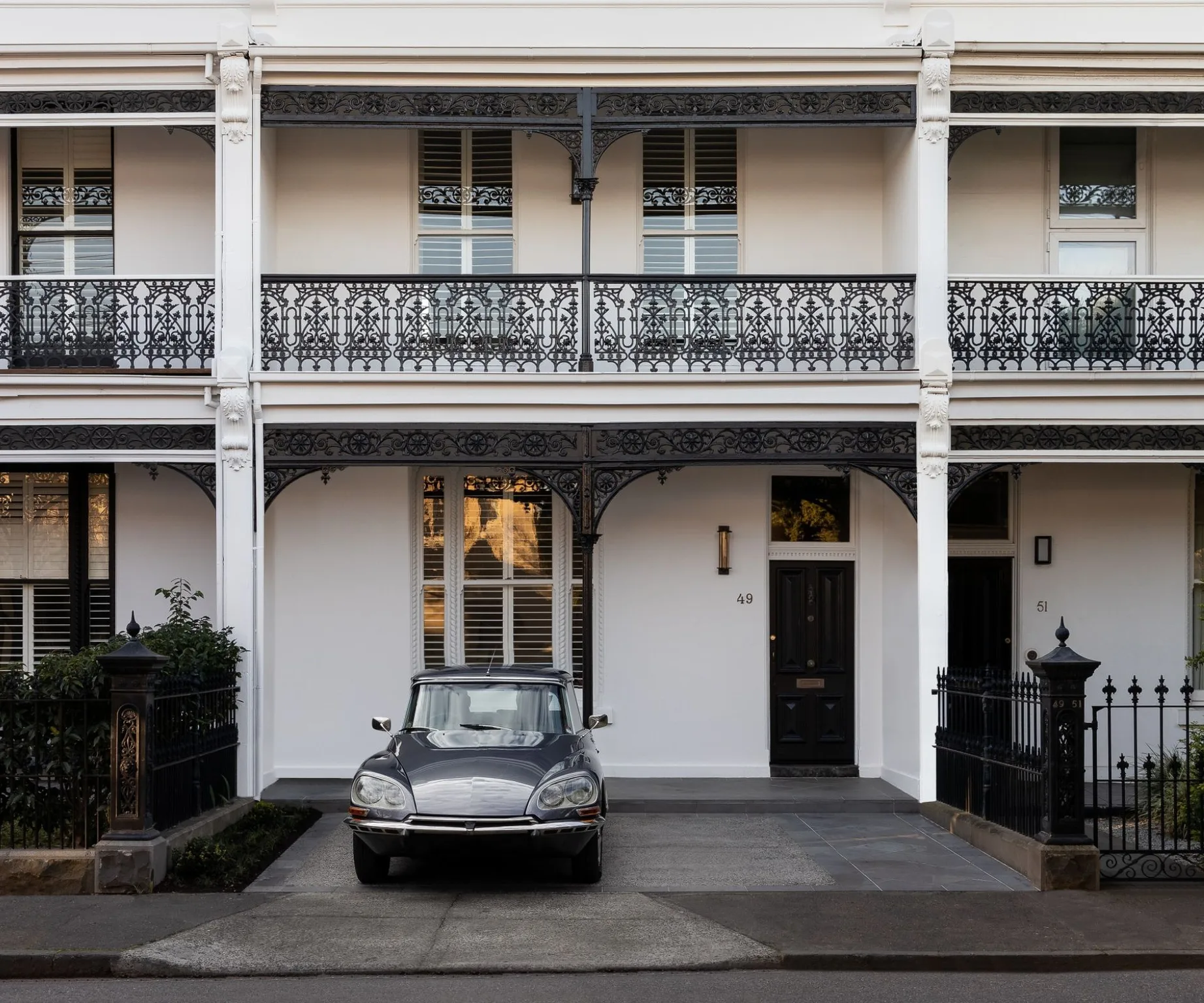 Contemporary Meets Classic In This Terrace House