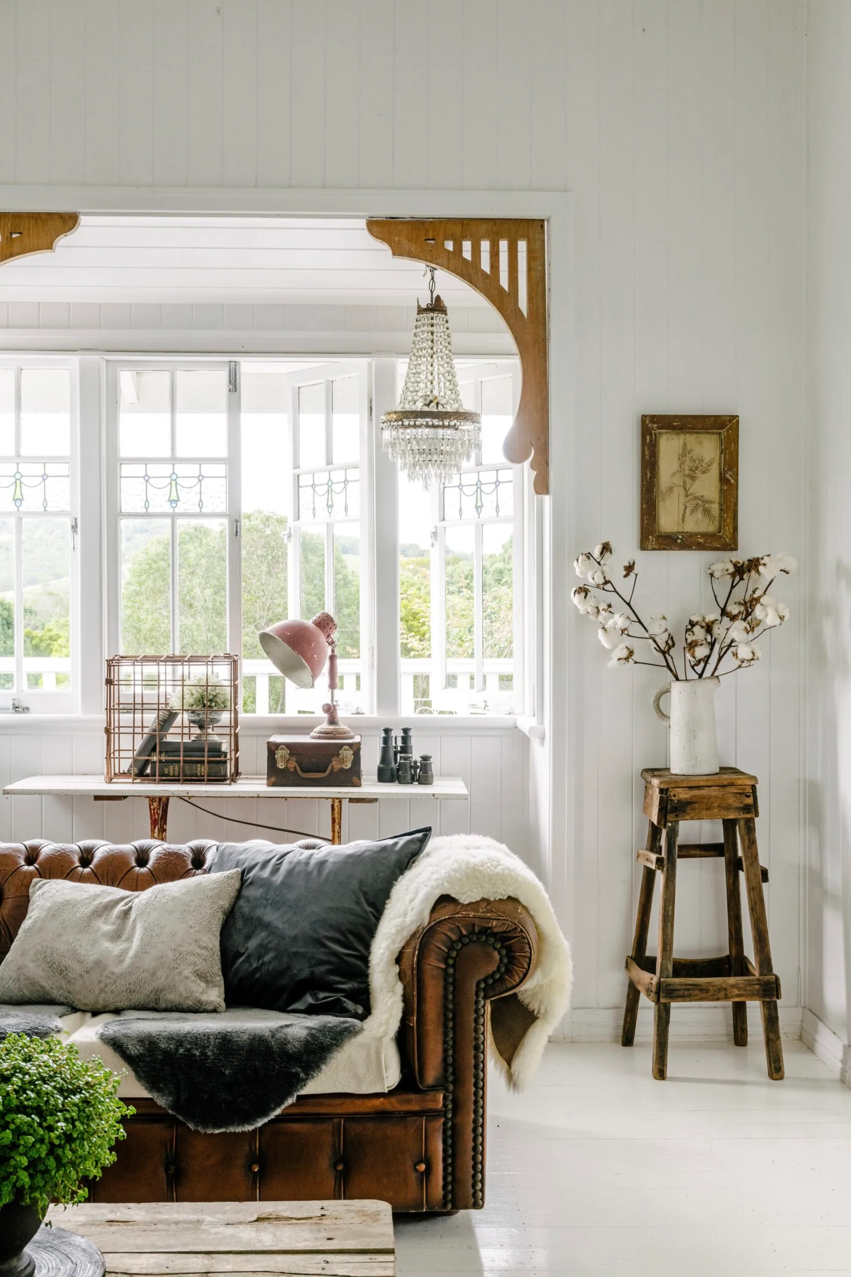 23 Country Style Living Rooms To Inspire | Country Style