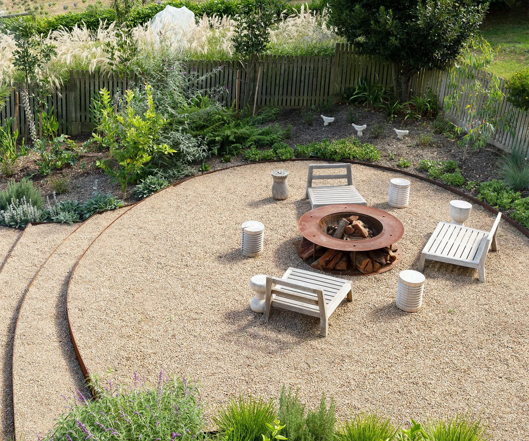 22 Fire Pit Area Designs for Your Outdoor Space | Homes To Love