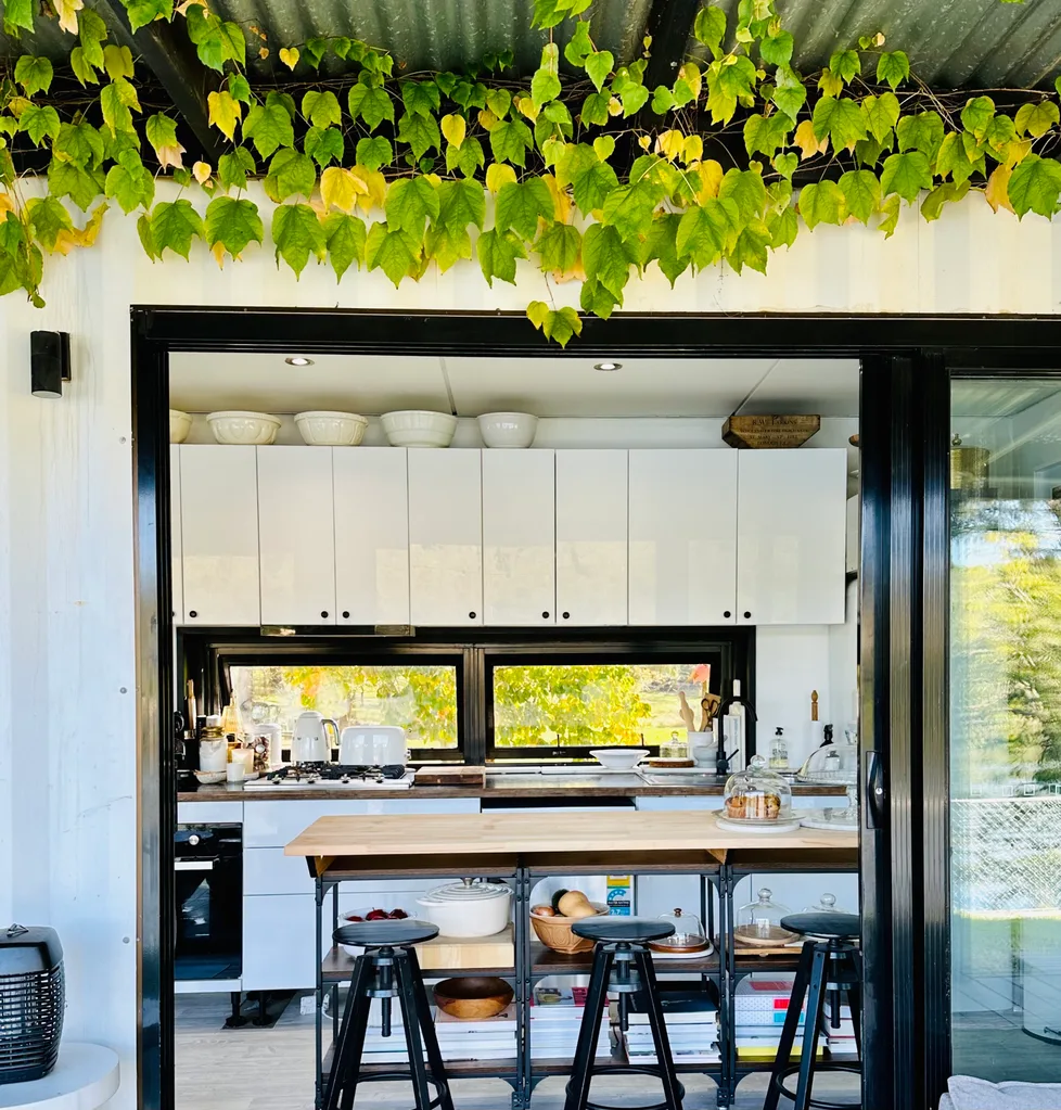 How To Live Large And Maximise Space In A Tiny House