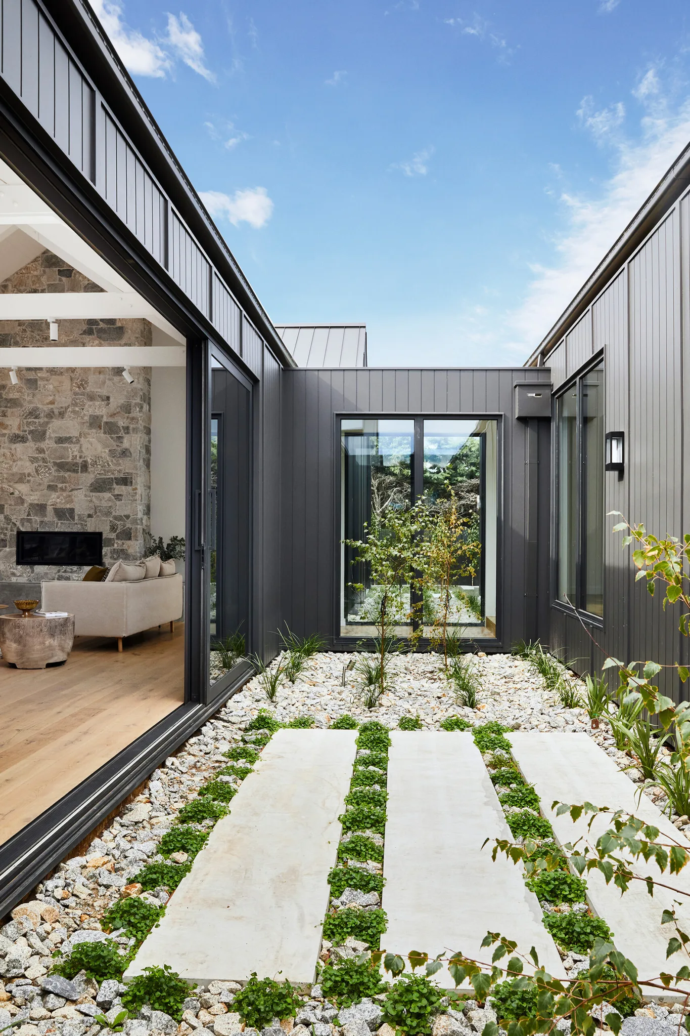 A Modern Black Barn In Mornington Peninsula, VIC