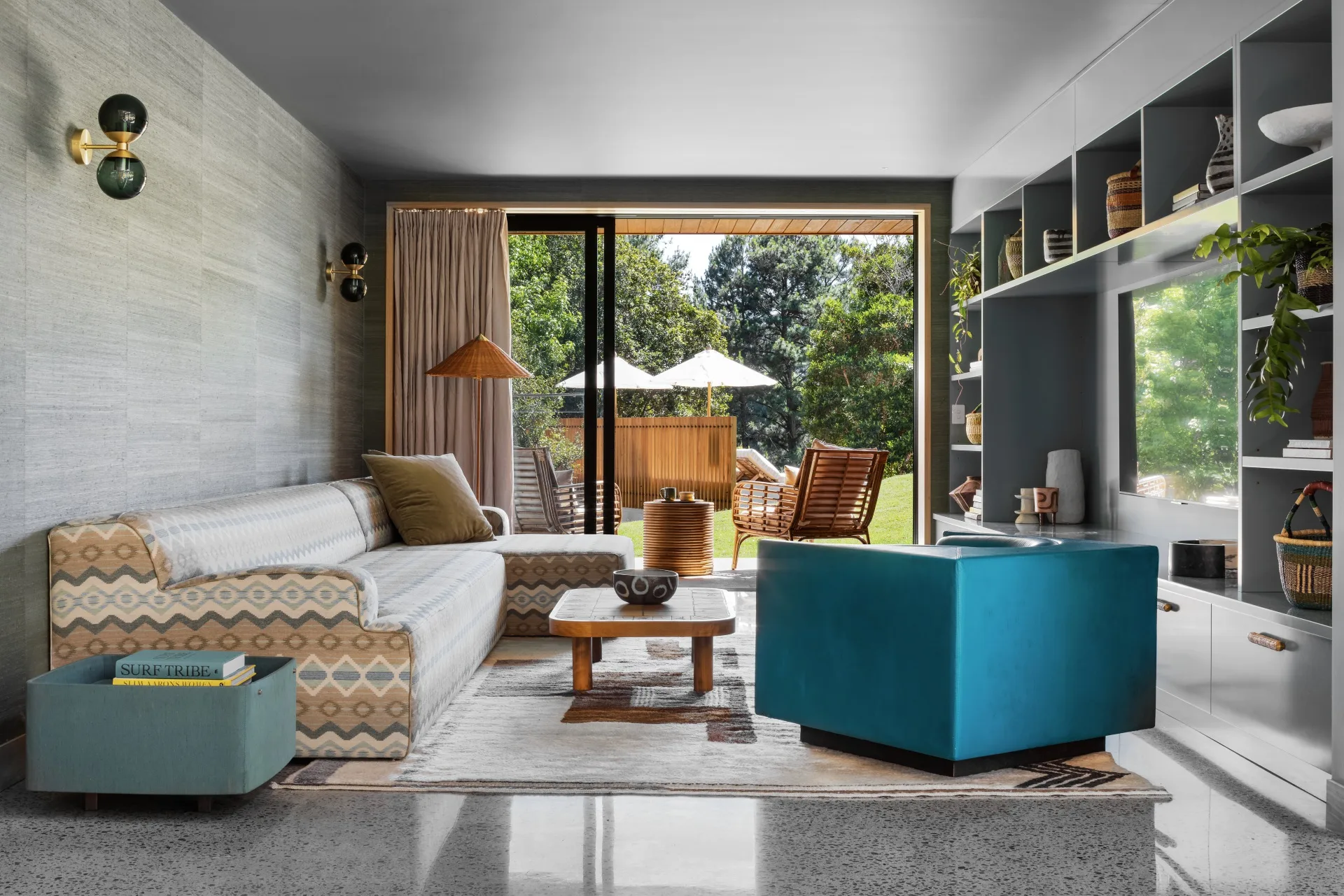 Tropical Modernism Redefines This Cedar-Clad Barn Home
