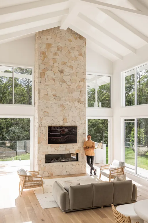 23 Stylish Spaces With Exposed Ceiling Beams | Homes To Love