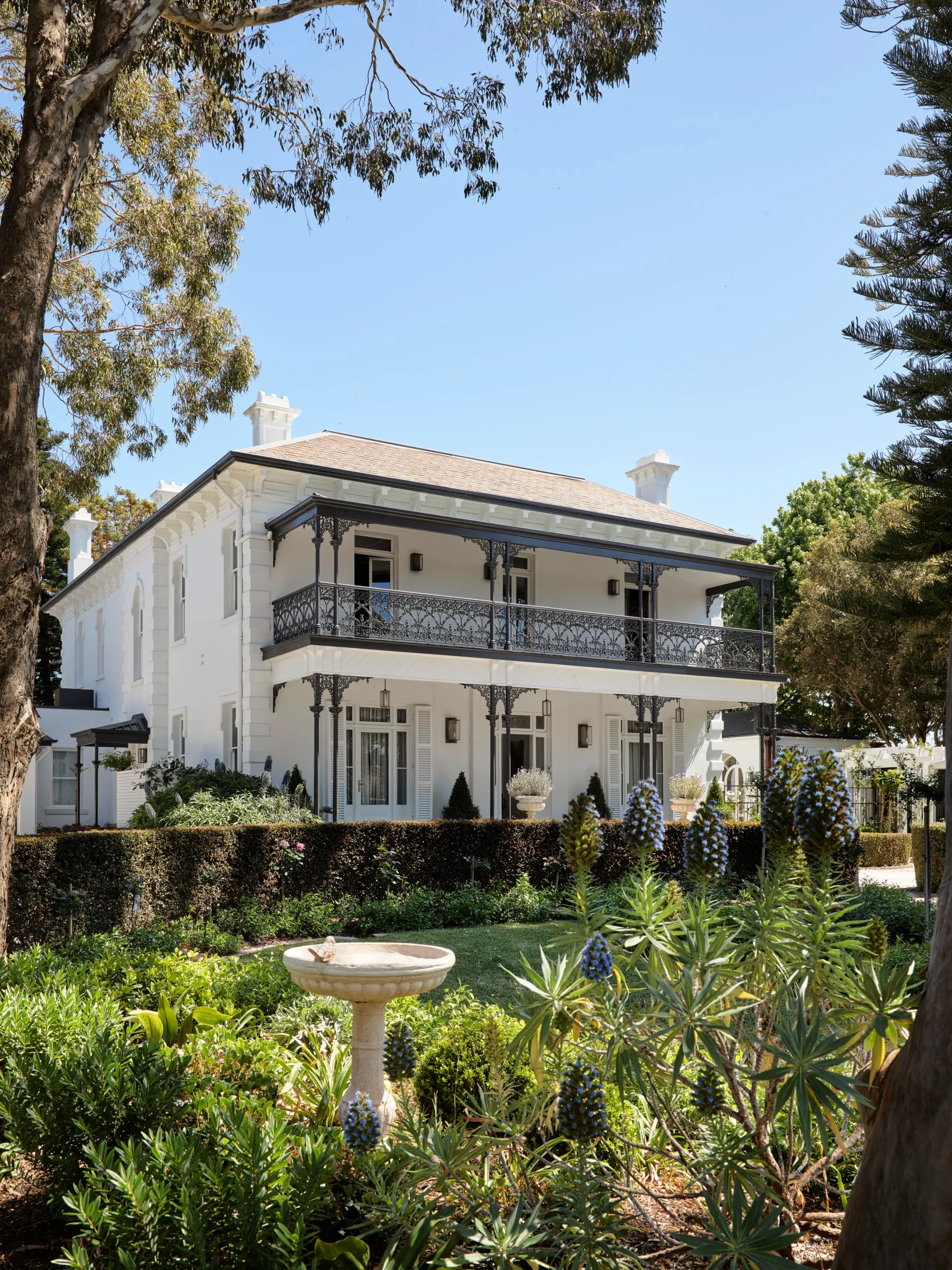 Home Facades: 22 Designs To Inspire