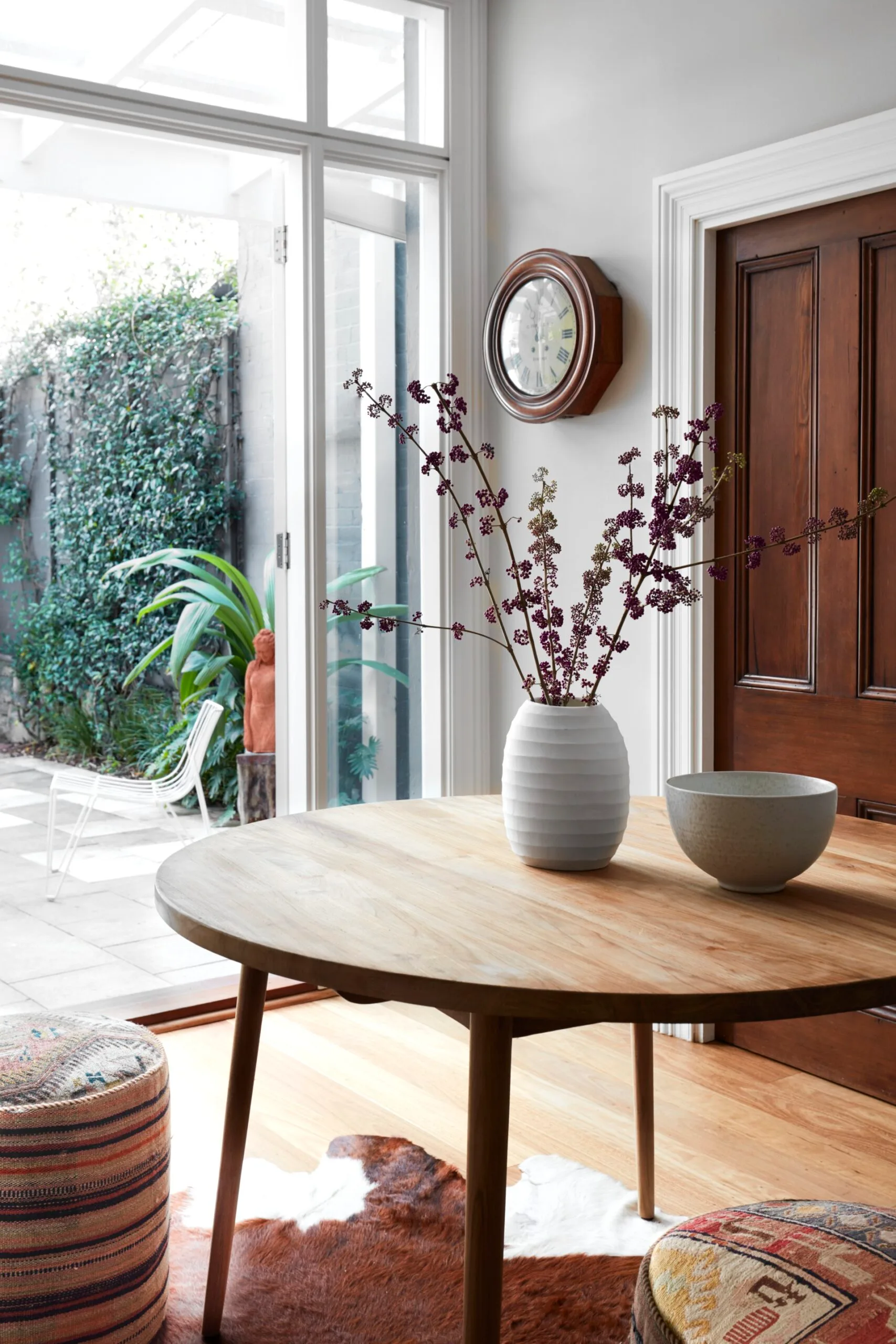 AGNSW-Inspired Shades Elevate Sydney Home Design | Homes To Love