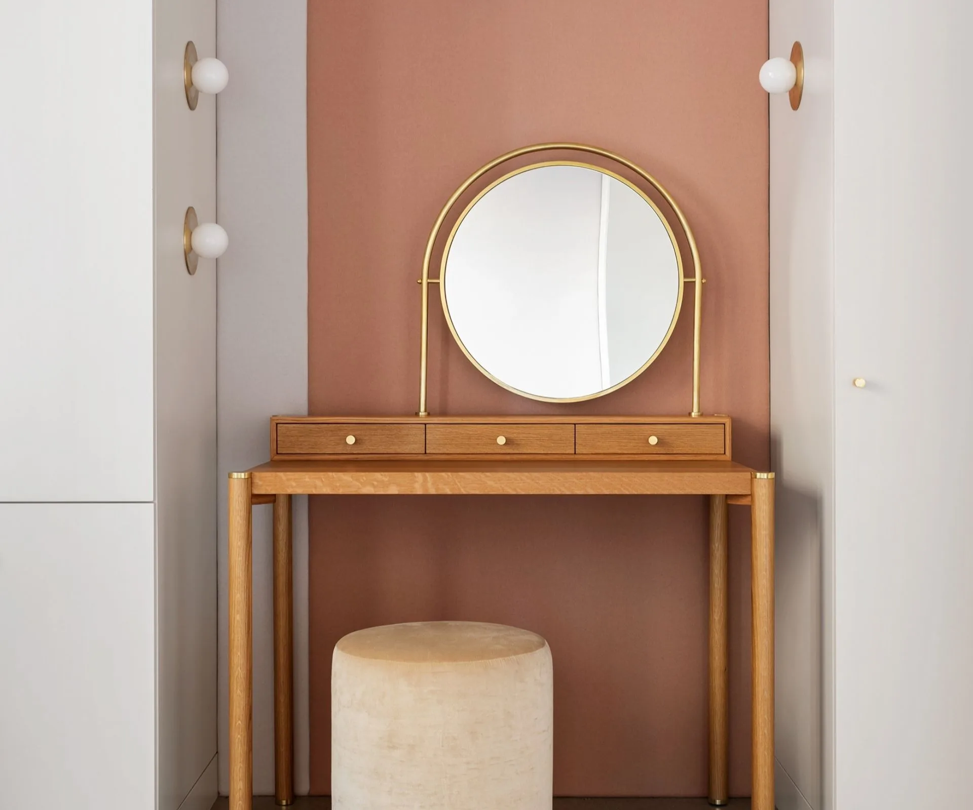 5 Best Dressing Tables With Mirrors 2023