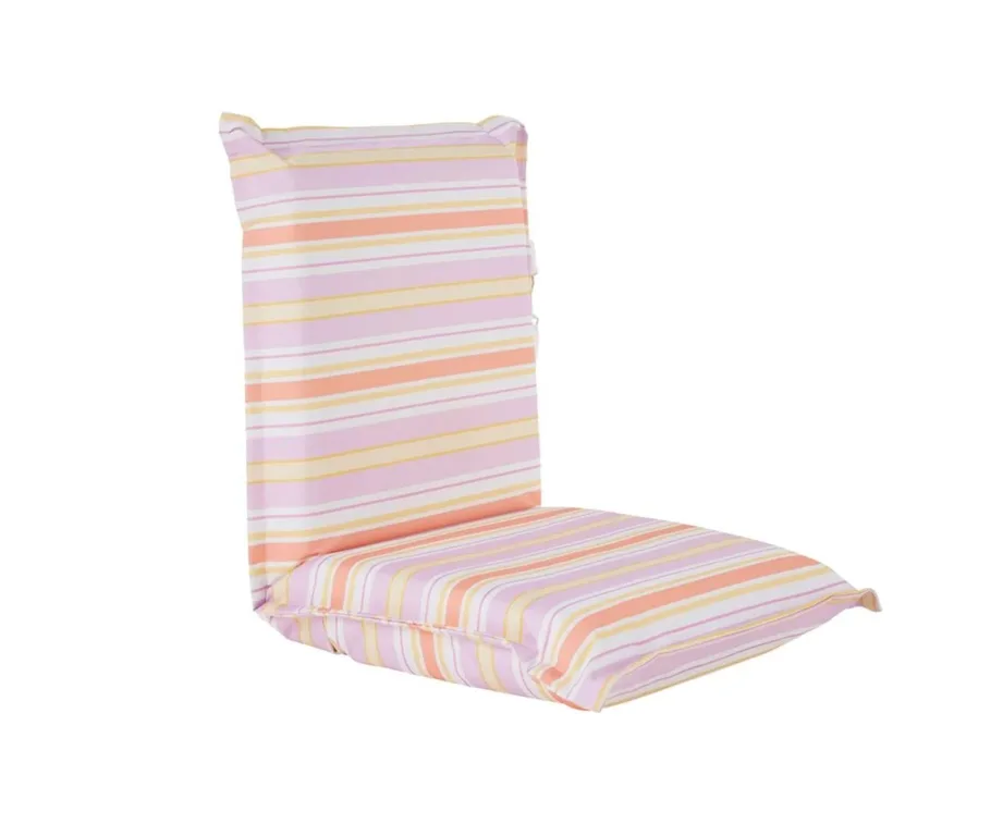 11 best beach chairs for relaxing by the sea in summer