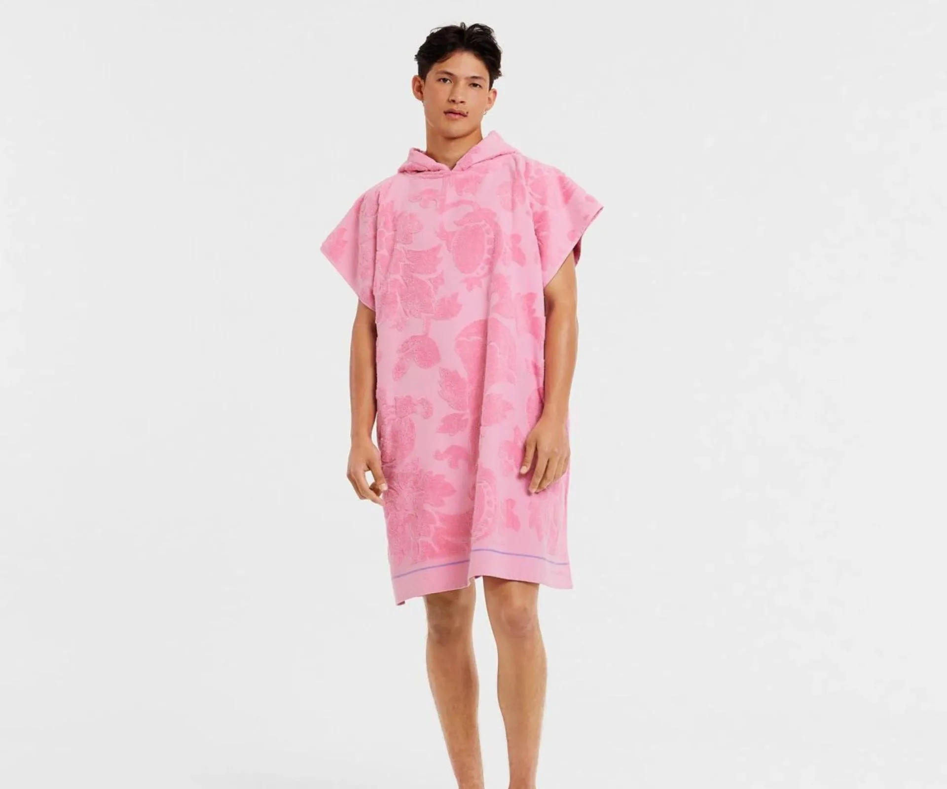 9 Best Hooded Beach Towels For Adults And Kids