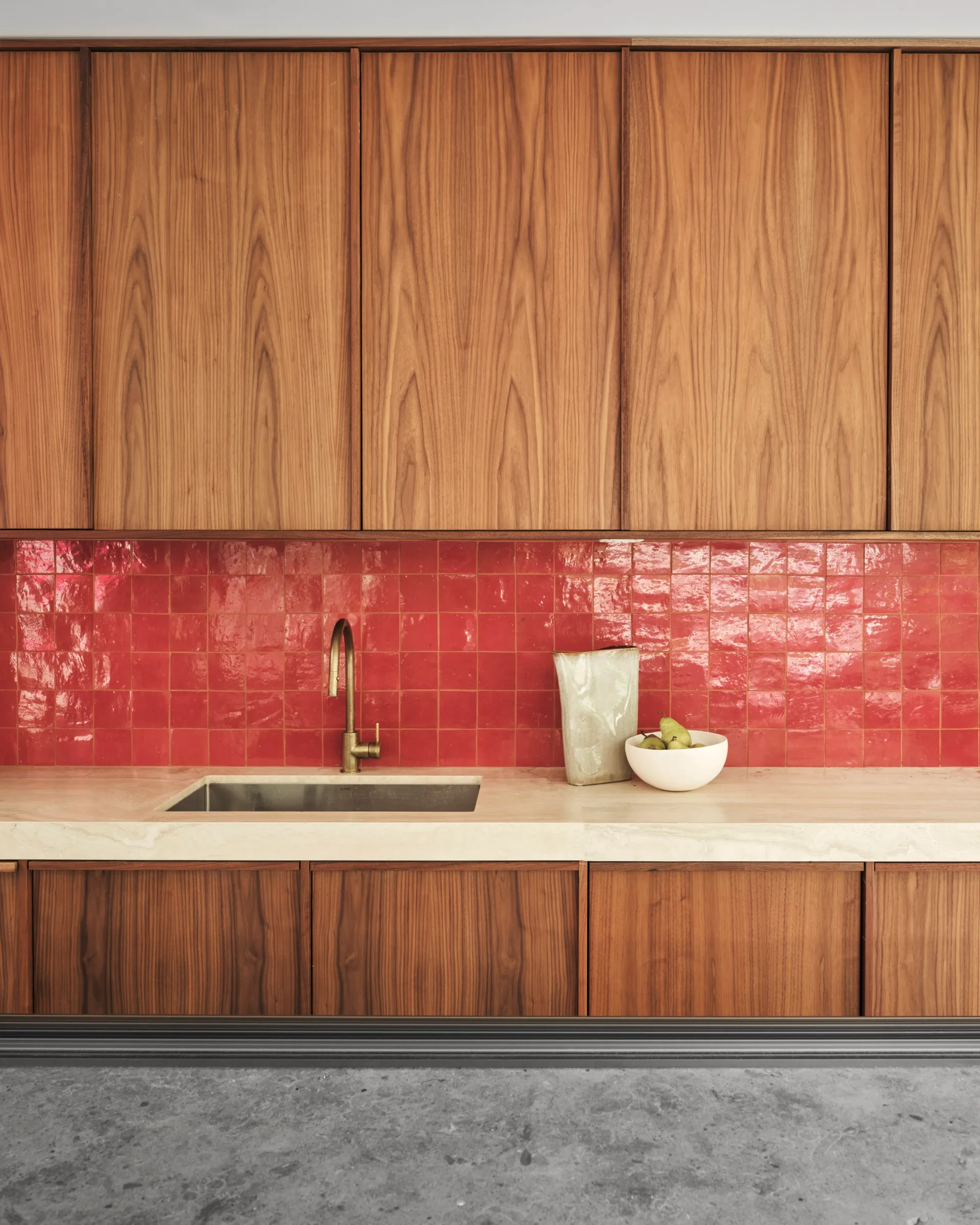 A Clever Two-Zone Kitchen Design Filled With Texture