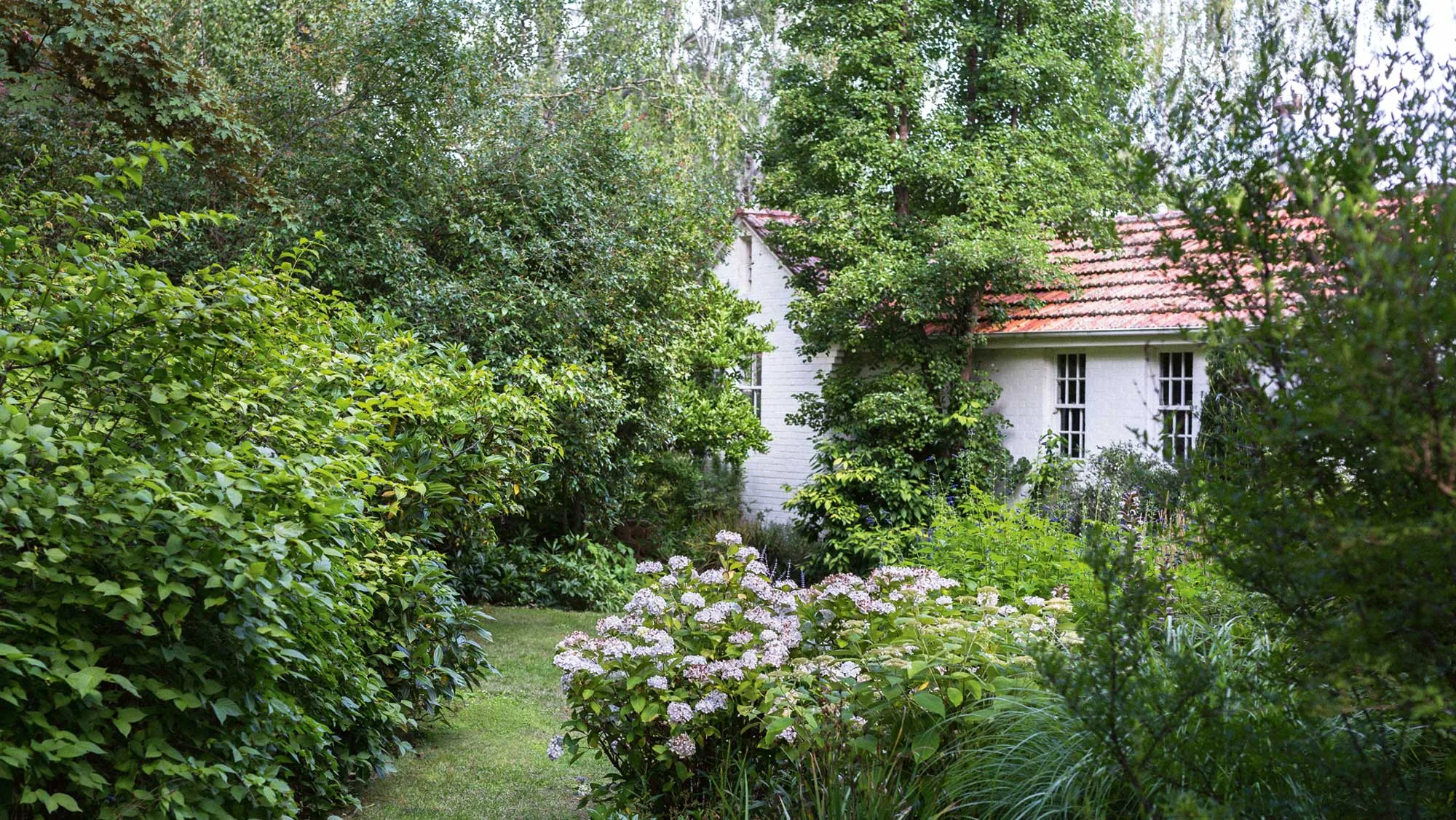 Dreamy Edna Walling garden in NSW Southern Tablelands