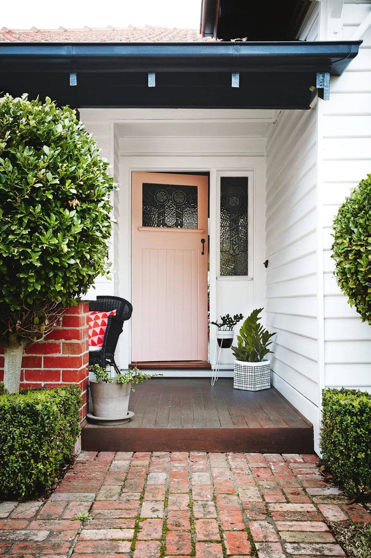 12 home exterior colour schemes to nail your exterior